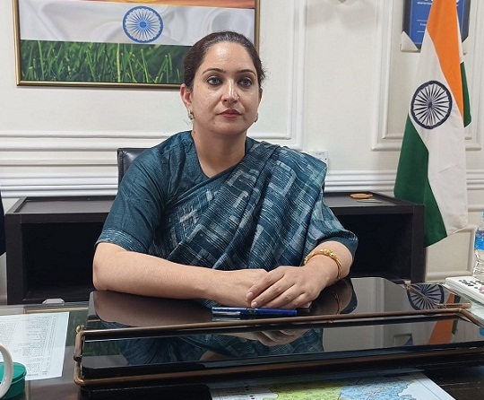 Amarpreet Kaur Sandhu assume charge as Deputy Commissioner of Fazilka ...
