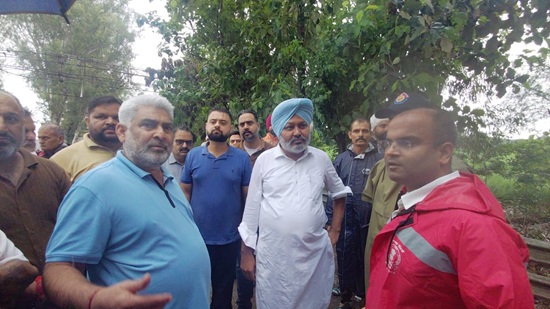 Punjab Govt ramps up flood relief, Ministers oversee aid distribution ...